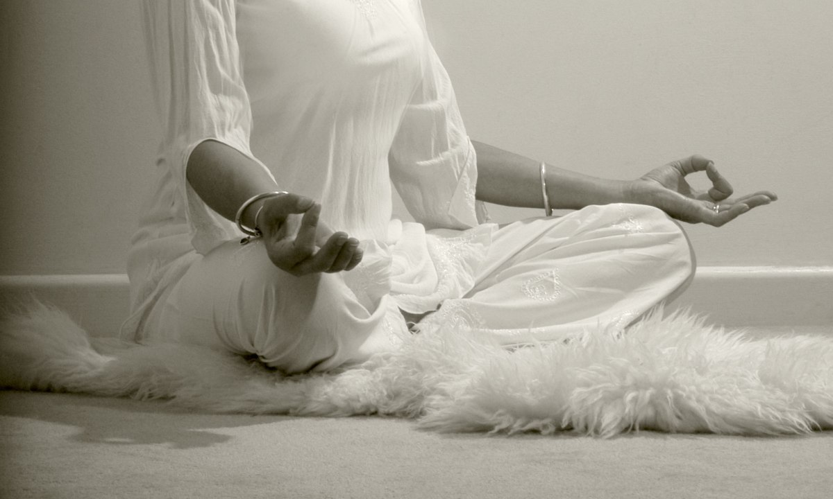 Darshan Yoga – Kundalini Yoga with Darshan Atma